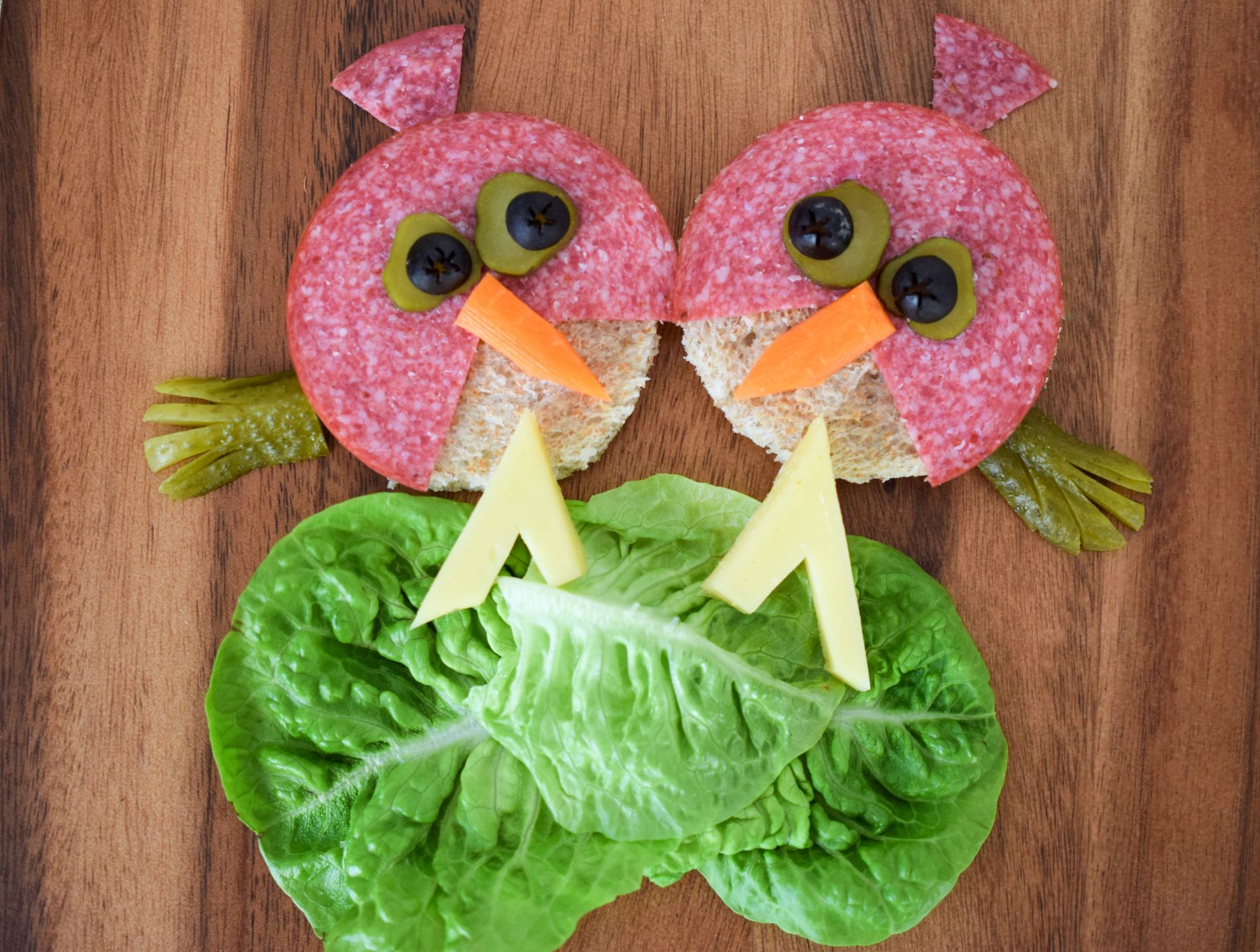 Kinder Vesper aus Wurst - kreatives Winterrezept